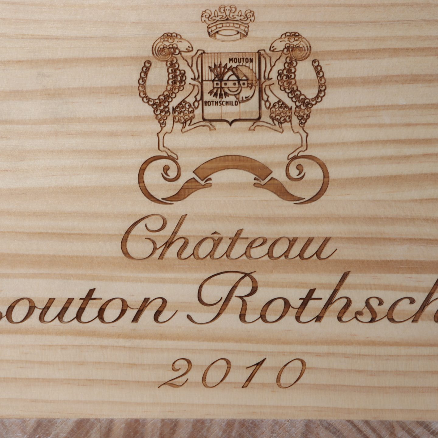 Château Mouton-Rothschild, Ch. Mouton Rothschild 2010 12er OHK ... Château Mouton-Rothschild, Ch. Mouton Rothschild 2010 12er OHK ...
